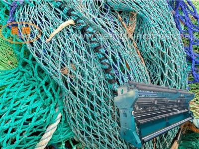 China Polyester Fishing Net Small Mesh Bait Fish Net Making Machine 200-480rpm for sale