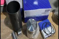 China 4D94LE YM129931-22100 YM129906-22080 Engine spare Parts VALVE liner kit for sale