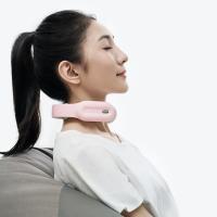 China Fashionable Cordless Heated Neck Massager Weight 160g Size 142 * 138 * 60mm USB Charging for sale
