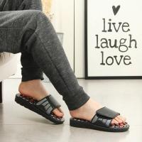 China Comfortable Acupressure Massage Slippers , Foot Massage Slippers Magic Paste Design for sale
