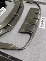 China Customized Bentley Bentayga Body Kit Carbon Fiber Front Lip Side Skirt Diffuser Spoiler for sale