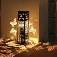 China 1000MAH Battery Capacity Solar Garden Sun Design Planter with LED Solar Flower Stand for sale