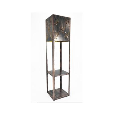 China 2.28kg LED Solar Flower Stand with Hummingbird Design and Planter Enhance Your Garden for sale