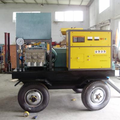China 300bar High Pressure Water Blaster Hydro Blasting Machine For Rust Removal for sale
