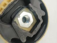 China Hot selling threaded bushing 1K0199868 for Sagitar Magotan Tiguan for sale