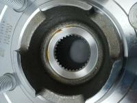 China Hot selling front wheel bearing LR178617 for Land Rover New Defender 2020 for sale