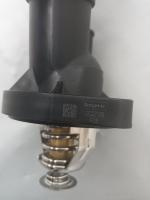 China High quality thermostat assembly LR027158 for Range Rover Evoque 2.0T for sale