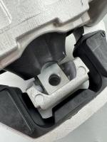 China One stop sourcing Right engine mount 4G0 199 381 M for A6 for sale