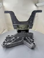 China One stop procurement of engine mounts right 2472401600 for Benz for sale