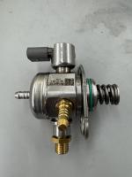 China Genuine quality fuel pump 06B 127 025 A for C7 1.8T for sale