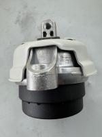 China One-stop purchased engine mount (R) 2211 6786 242 for F02 for sale