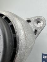 China High-quality engine bracket R 948 375 058 22 for Paramecia 4.8T for sale
