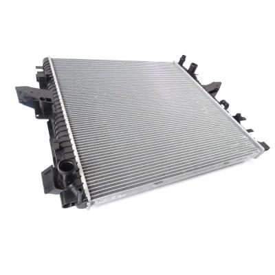China Original quality water tank LR015560 for Land Rover for sale