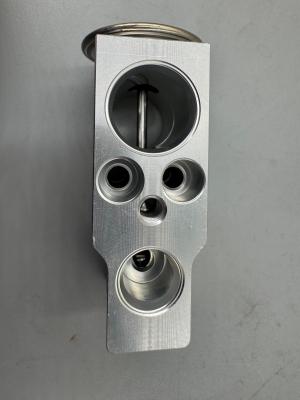 China One-stop purchase of expansion valve 8W0 820 679 for Q8 for sale
