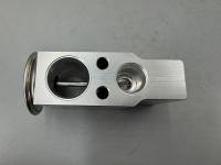 China One-stop purchase of expansion valve 8W0 820 679 for Q8 for sale