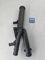 China One stop purchase thermostat housing 03H 121 117 A for Q7 Touareg 3.6 for sale