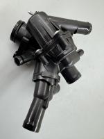 China Hot selling thermostat assembly 2702000315. for Mercedes Benz 270 for sale