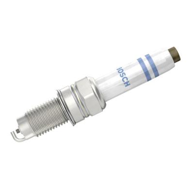China Original quality spark plugs 0241135520 for Jetta for sale