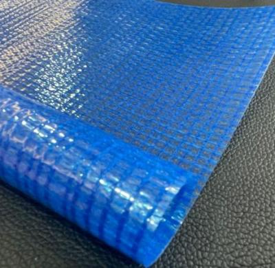 China Outdoor PET Flex Banner Fabric Roll 610 gsm 1-3.2m Width with Anti-Static Flame Retardant Properties for sale