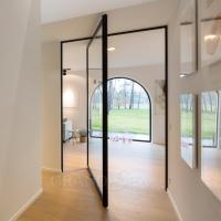 China Modern Large Front Commercial Main Entrance Pivot Door Interior Low-E Glass Single Exterior Entry Aluminium Glass Pivot Doors for sale