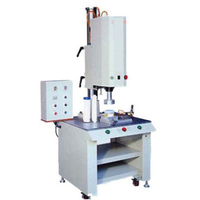 China customize Feeding Ultrasonic Plastic Welder 2400W Foot pedal control for sale