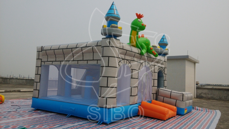 inflatable bouncer