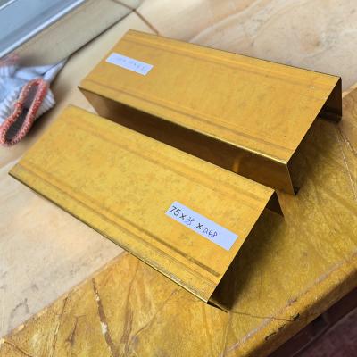 China 0.6mm Thickness Metal C Stud For Partition Walls For Modern And Attractive Building 4Meters Length Silver for sale