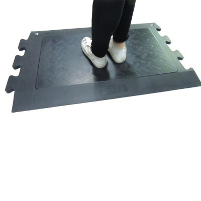 China 900*600mm T Tooth Interlocking 20mm ESD Floor Mat for sale