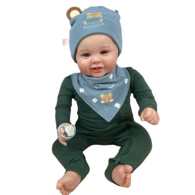China Organic Bamboo Baby Romper with Zippered Flip Convertible Feet 0-24m for sale