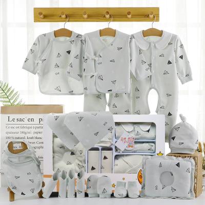China OEM 18pcs Newborn Baby Gift Set 100% Cotton Jumpsuits Sleepwear Winter Unisex for sale