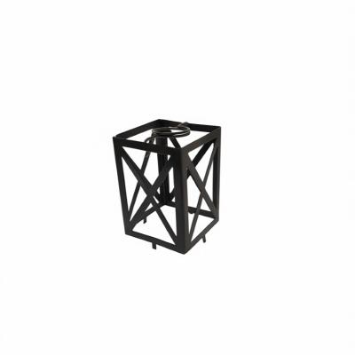 China Customizable Outdoor Vintage Lantern for Rustic Home Decor / Garden Ambiance for sale