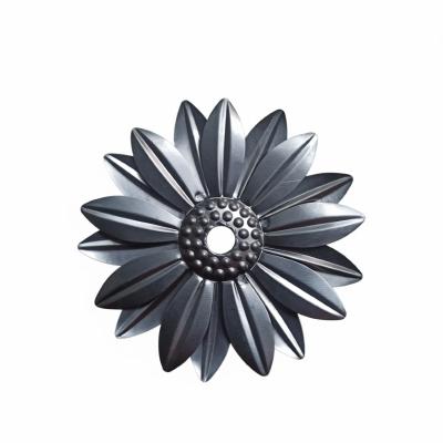 China Country Style Metal Ornaments Black Rustic Iron Wall Hanging Home Garden Patio Handmade for sale