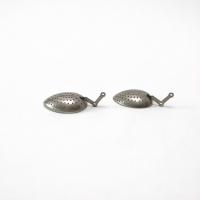China 304 Grade Stainless Steel Teabag Rough Texture Steeping Tea Leaves in Hot Water for sale