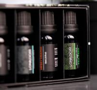 China 1810 Fragrance Oil Set Natural Essential Oils 12ml for Aromatherapy OEM ODM for sale
