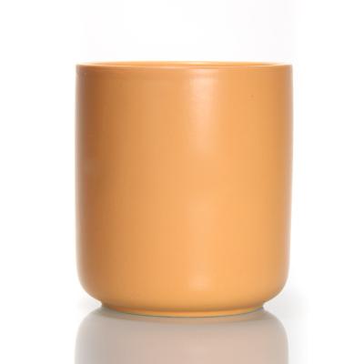 China High Quality Custom Ceramic Mat Candle Holder No Glaze Candlestick Porcelain for sale