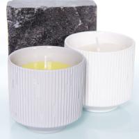 China Luxurious Natural Soy Fashionable Ceramic Candle Jars With Essential Oil Reed Diffuser Gift Set for sale