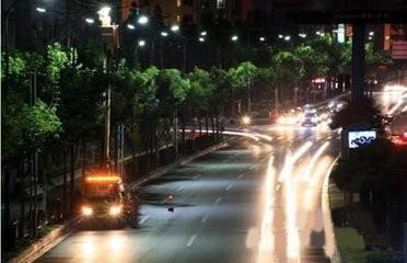 China Outdoor Security 210W LED Street Light IP65 Waterproof 100Lm/W Efficiency for sale