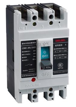 China CDM1 Series AC Electrical Switch Three Phase Main Circuit Breaker 3P / 4P Pole for sale
