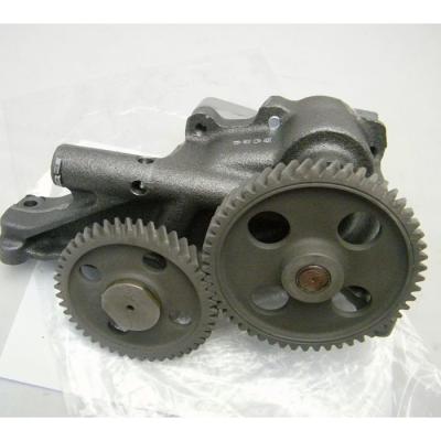 China 6D24 Diesel Engine Oil Pump ME359718 ME150601 For Mitsubishi Excavator Engine Parts for sale