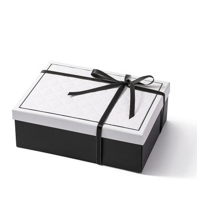 China Custom One-Piece Foldable Gift Box Set with Satin Ribbons - Multiple Sizes Available for Jewelry and Luxury Packaging for sale