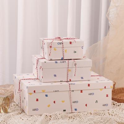 China Custom 15cm Perfume & Skincare Packaging Box - White Cardboard/Kraft Paper with Custom Logo Printing Options for sale