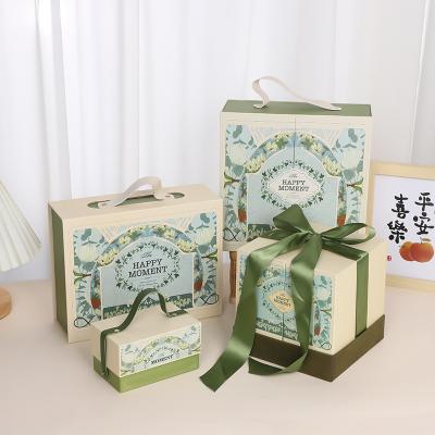 China Custom Vintage Green Collapsible Magnetic Gift Boxes with Logo Printing - Multiple Sizes Available for Wedding & Event Packaging for sale