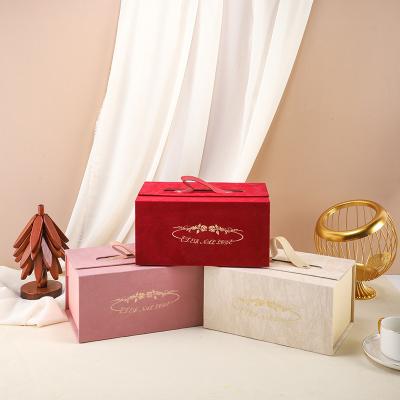 China Customizable Velvet Gift Boxes with Gold Foil Stamping - Multiple Material Options & Size Customization for sale