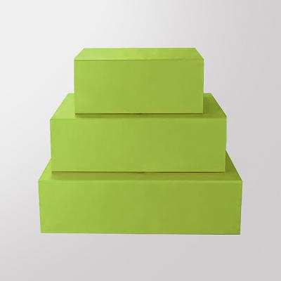 China Foldable Magnetic Cosmetic Packaging Boxes - Custom Size 1-Piece Construction in Red Green Orange Blue Colors for sale