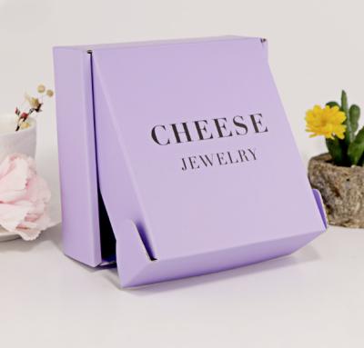 China Custom Lavender Jewelry Presentation Box with Velvet Lining and Magnetic Closure - White Cardboard/Kraft Paper Material for sale