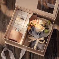 China Custom Luxury Scented Gift Box with Flip Top Window Design - Premium Cardboard Rose Bouquet Packaging Set for sale