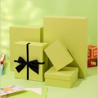 China Bowknot Lid Gift Box for Jewelry - 15×15×7cm to 28×20×9cm Sizes with Custom Logo Printing Options for sale