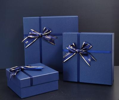 China Custom Luxury Gift Box Set with 400gsm Cardboard, Satin Ribbon & Heaven Earth Cover Design for Anniversary Gifts for sale