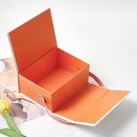 China Custom Book-Style Flip-Top Gift Box with Gold Foil Printing for Tea and Cosmetics Packaging for sale