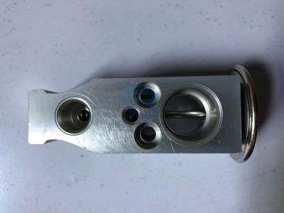 China SK350-8 Excavator Wear Parts YN20M00107S021 Air Conditioning Expansion Valve for sale